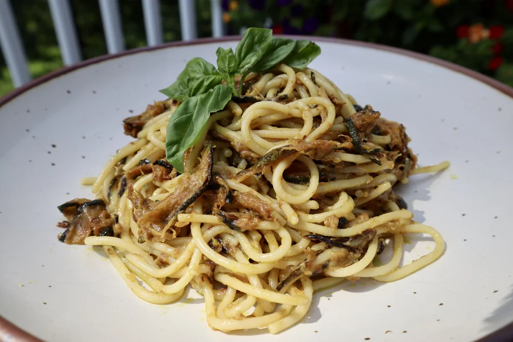 Stanley Tucci's Favorite Zucchini Pasta – Spaghetti alla Nerano ...