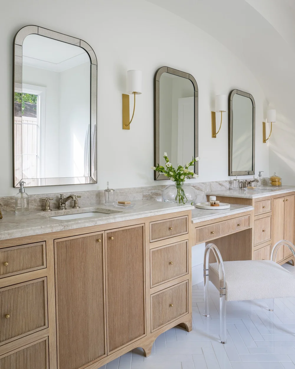 Saranac 4123 — Jessica Koltun Home