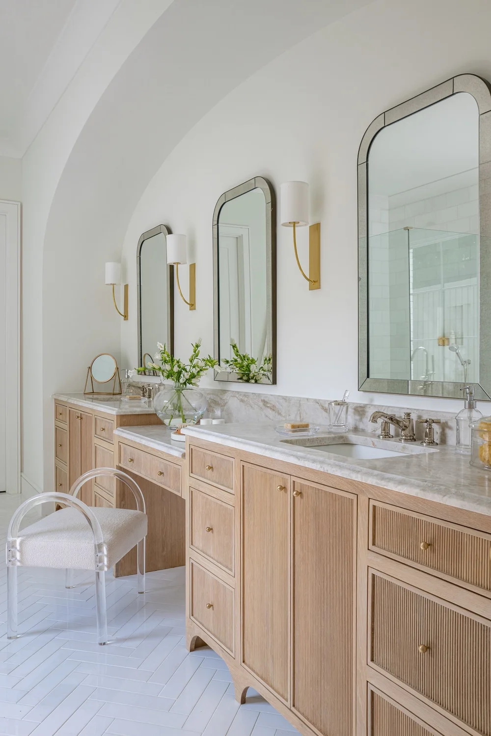 Saranac 4123 — Jessica Koltun Home