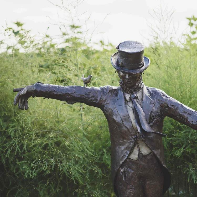 Figures life-size bronze sculpture — Le Blanc Fine Art