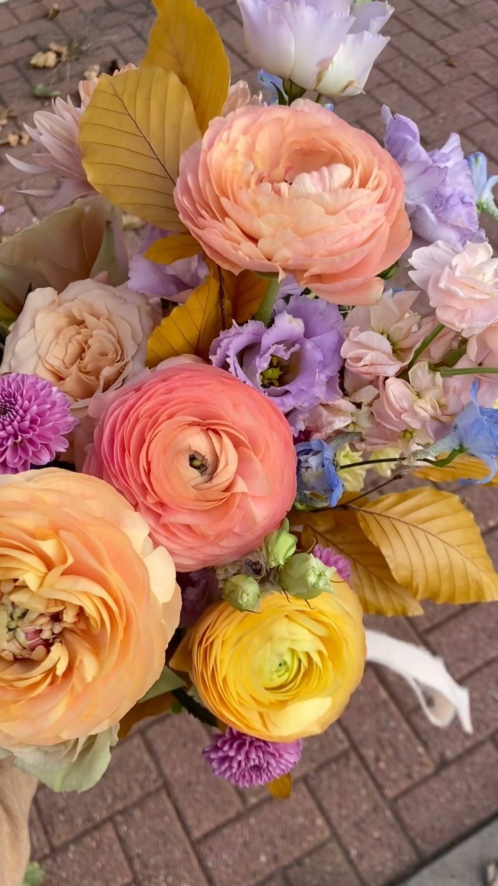 70s-Inspired Wedding Floral Design — Fersk Floral Artistry