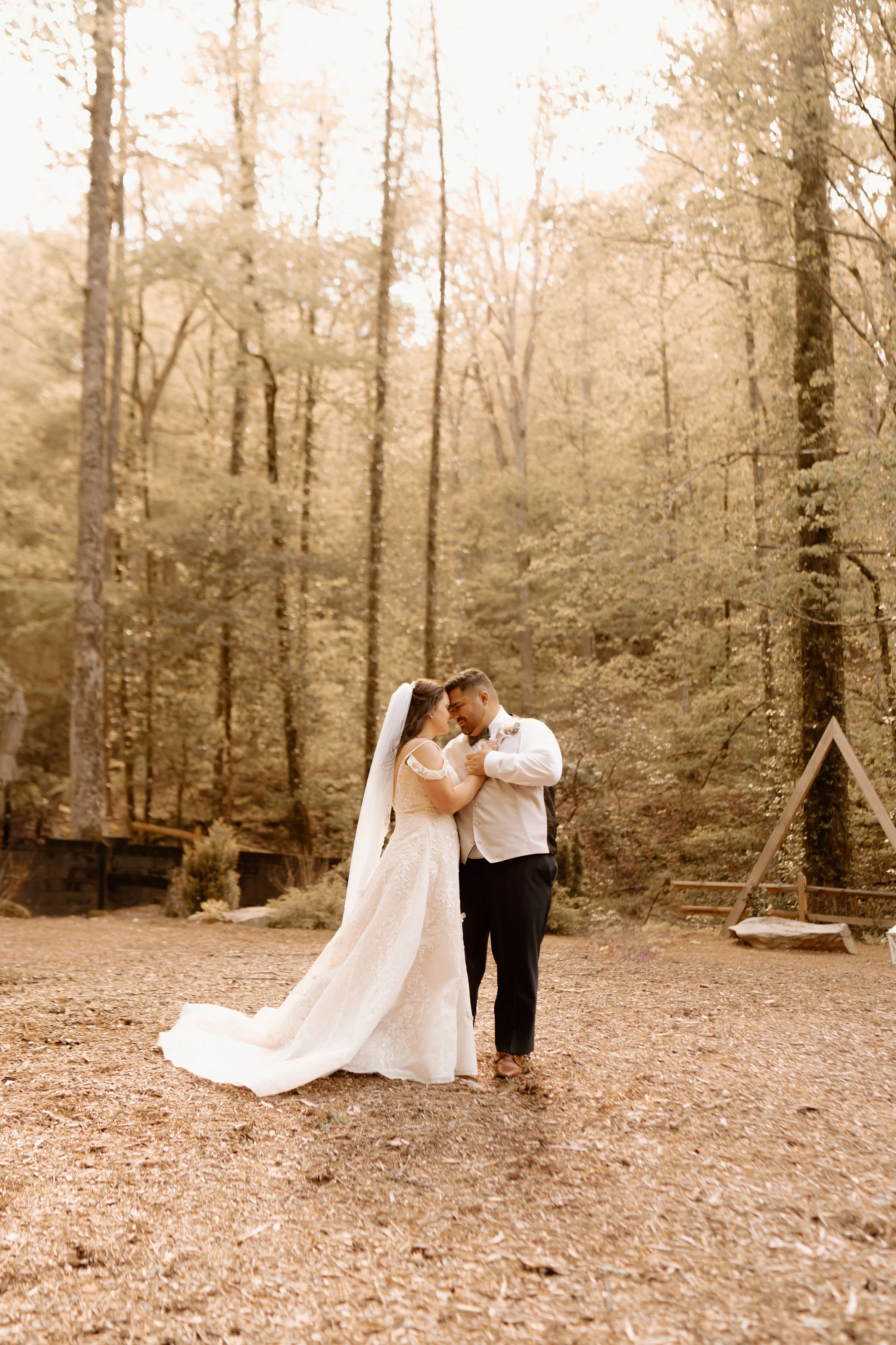 The Grounds - Enotah Valley Weddings