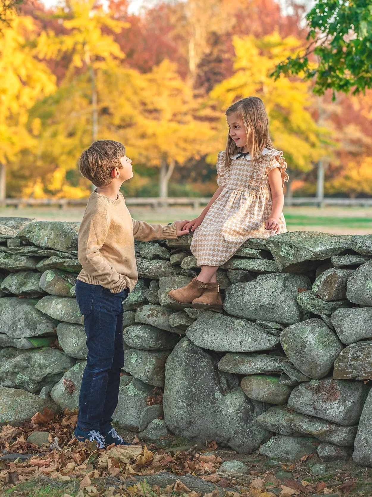 Anna Kay is a newborn, child & family portrait studio.