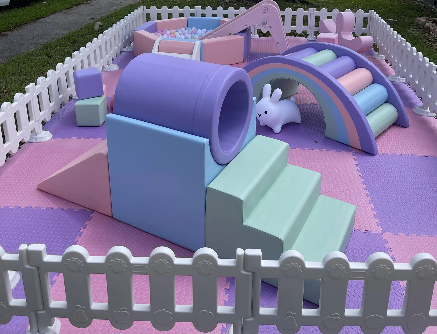 Boynton Beach Soft Play & Bounce House Hire — Little Royal Parties ...