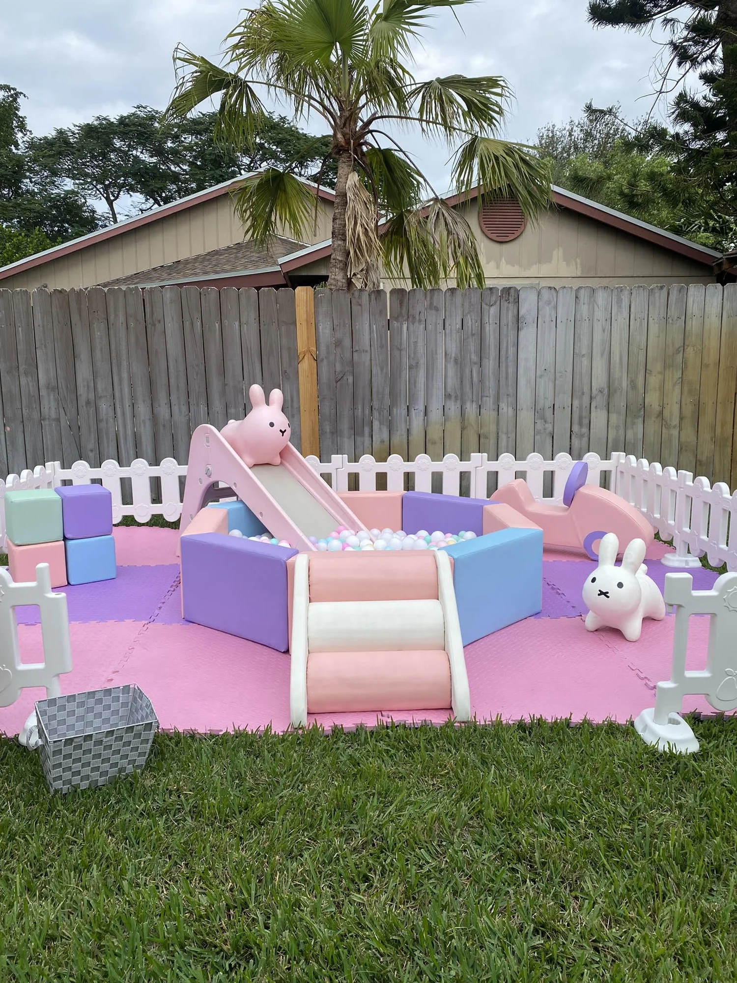 Boynton Beach Soft Play & Bounce House Hire — Little Royal Parties ...