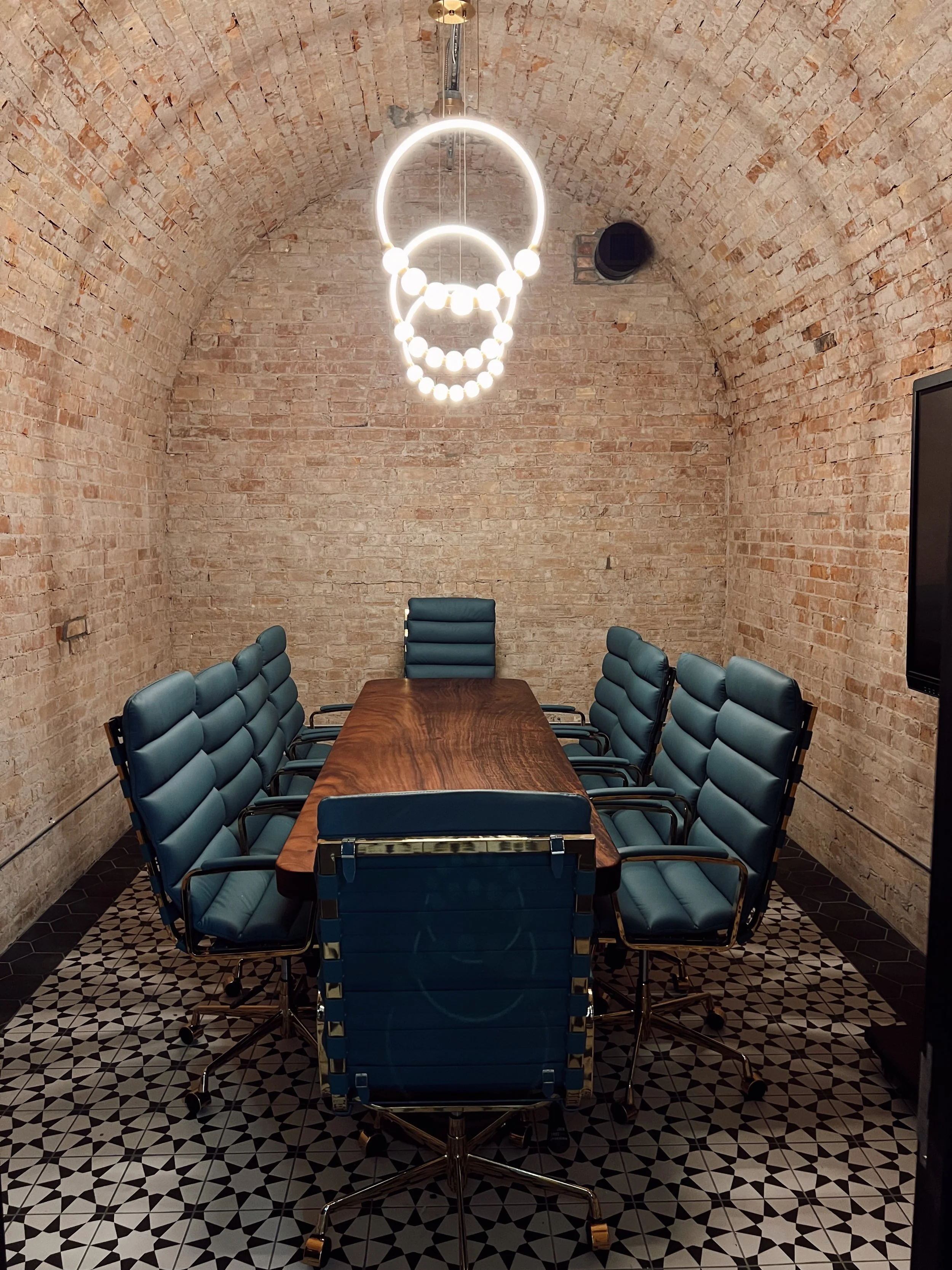 Meeting Rooms — Den 1880