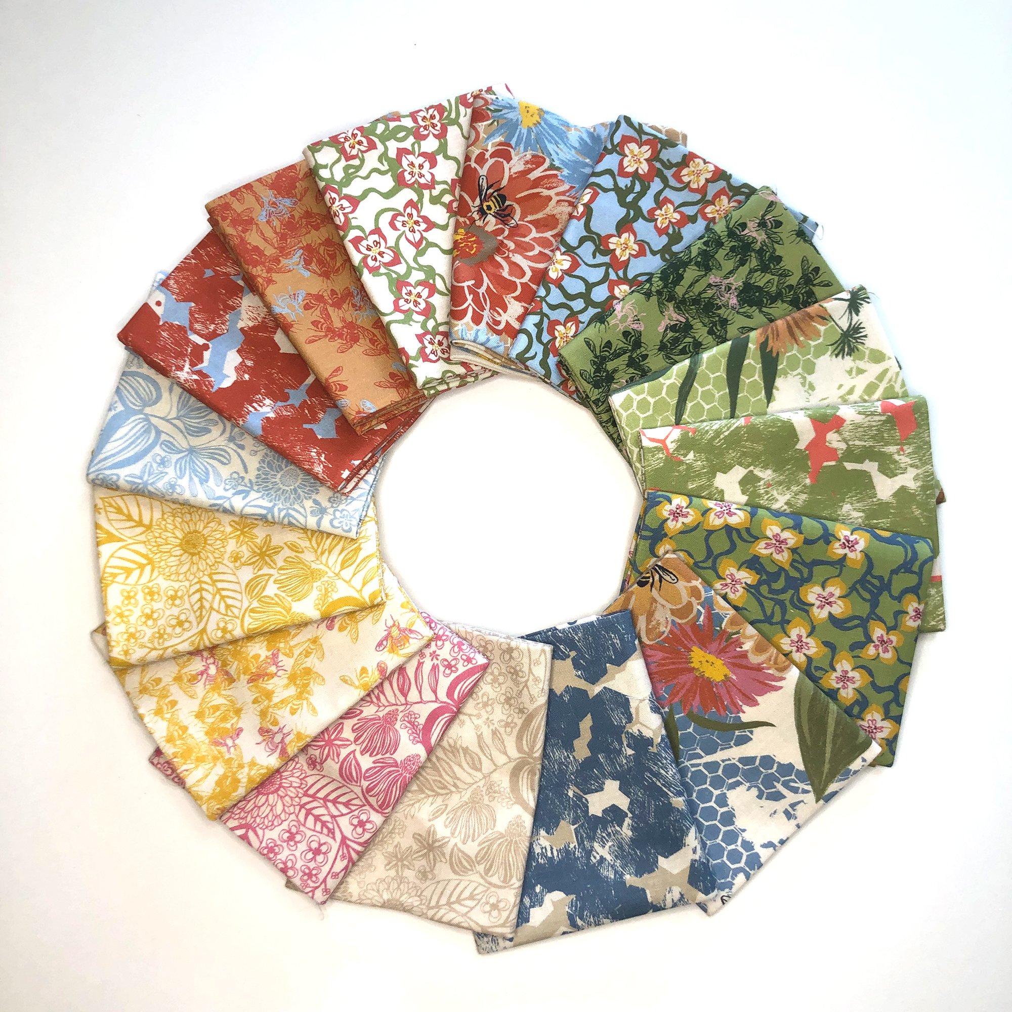 Honeybee Garden quilt fabric collection by Elizabeth Halpern for RJR ...