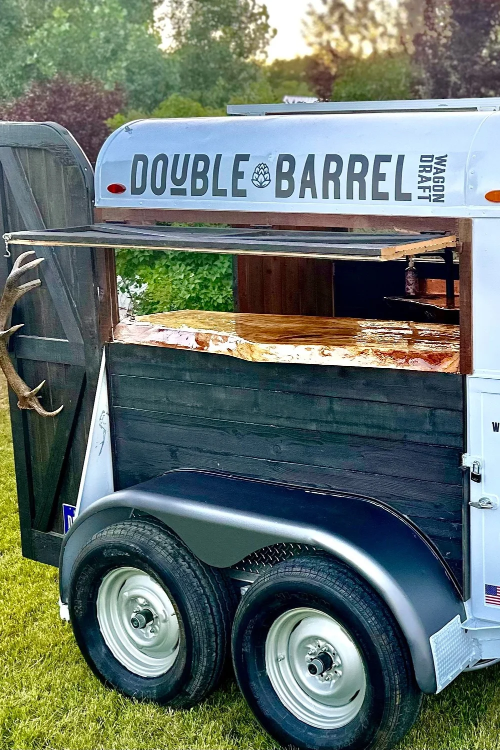 doublebarreldraftwagon.com