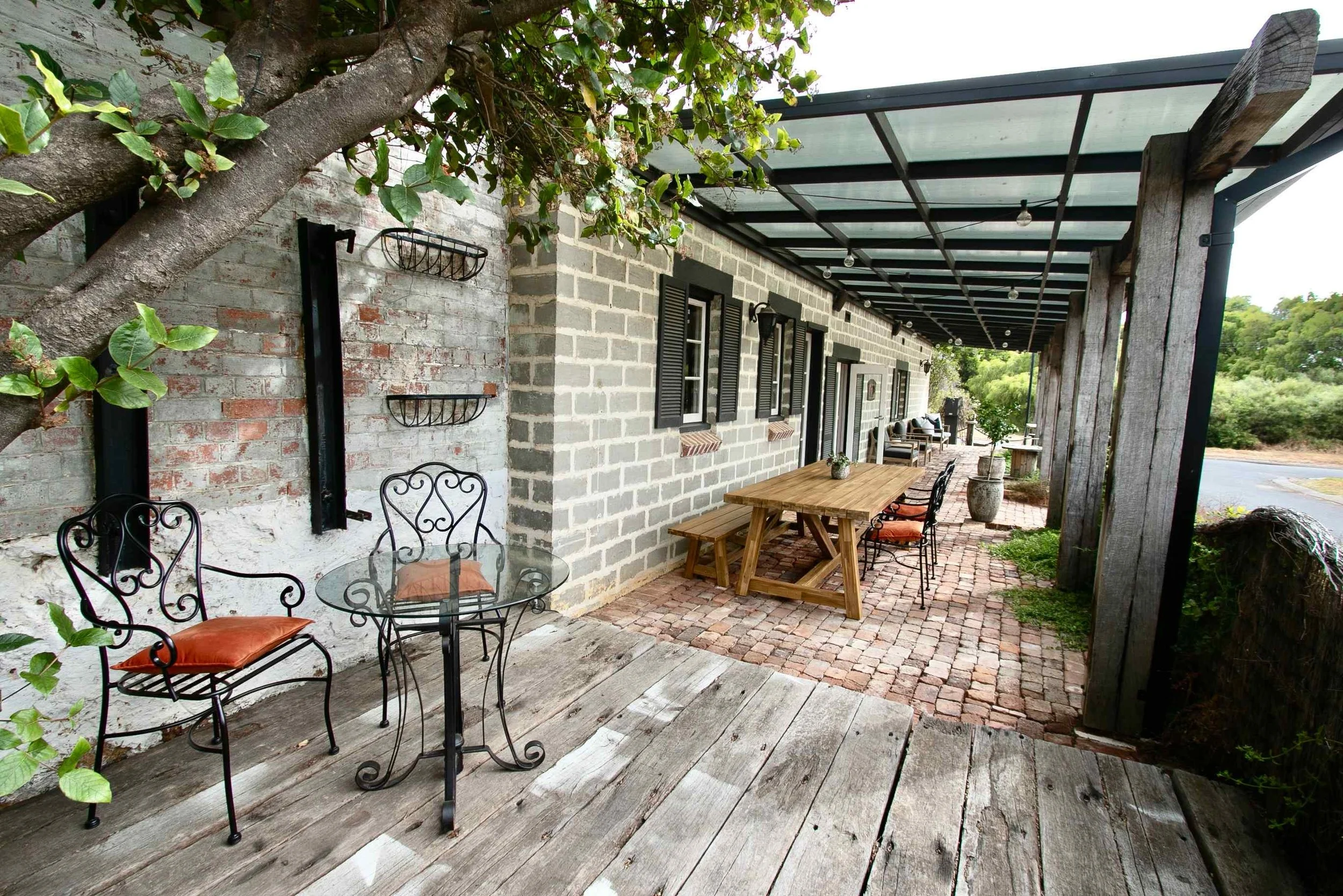 Gallery — Rusticoq