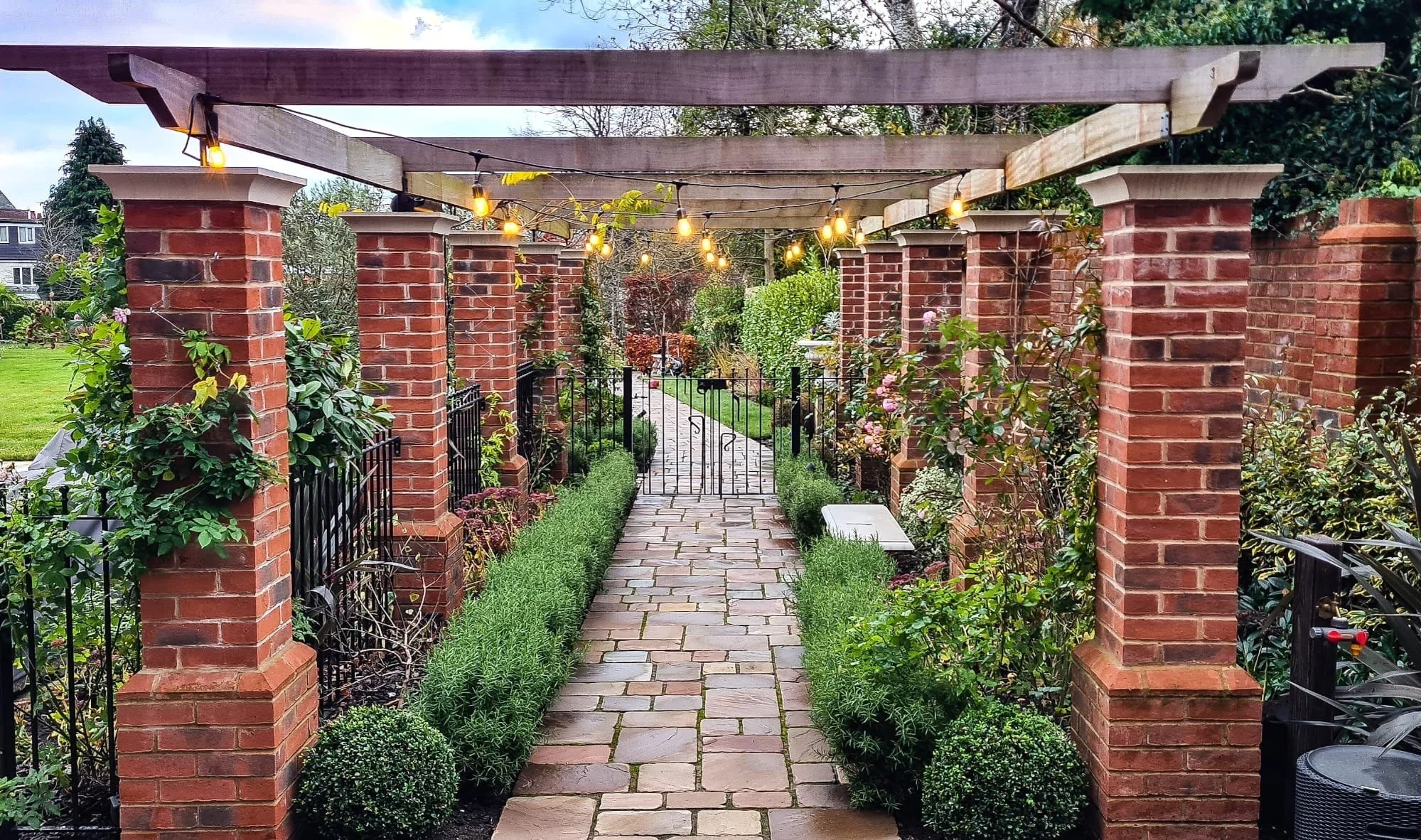 Simon Parry Gardening