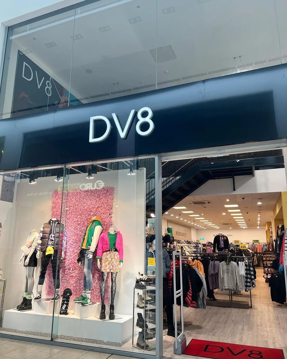 DV8 — Bridgewater