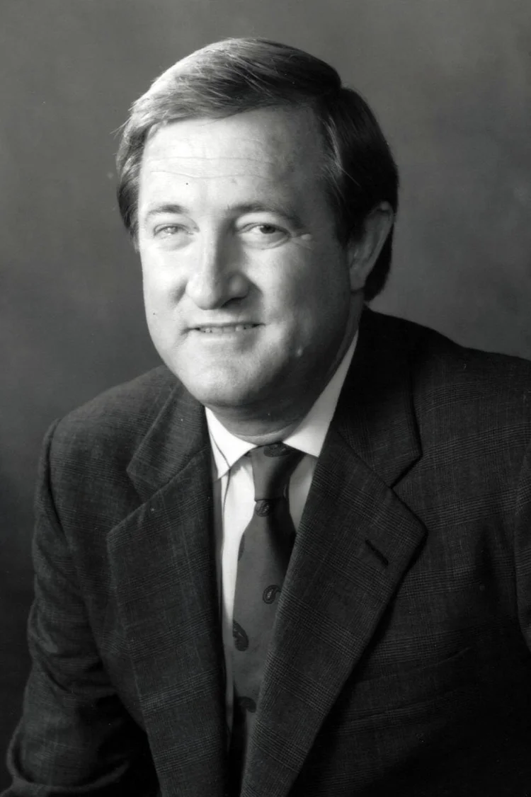 About Us — Wayne Reaves