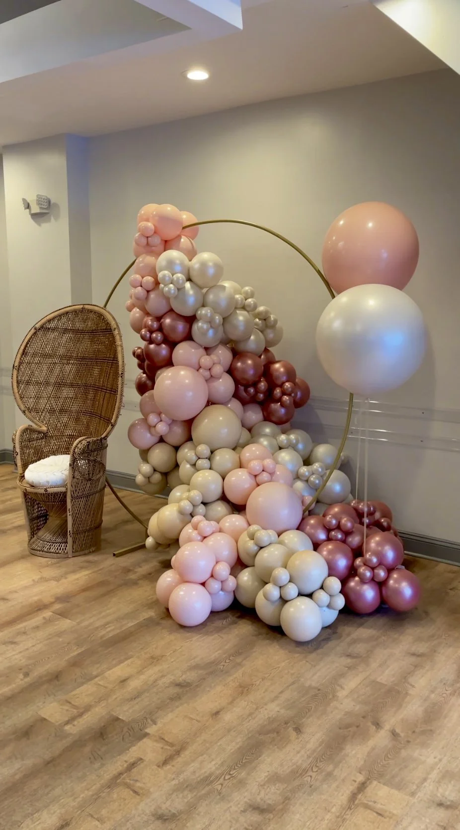 18-22 ft — Balloons by Leé