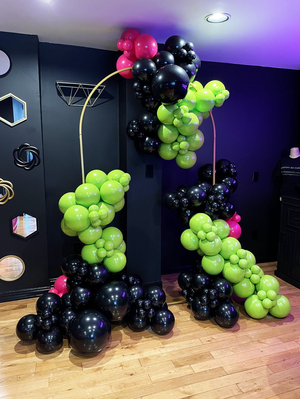 18-22 ft — Balloons by Leé