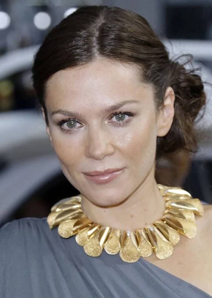ANNA FRIEL — IP/A