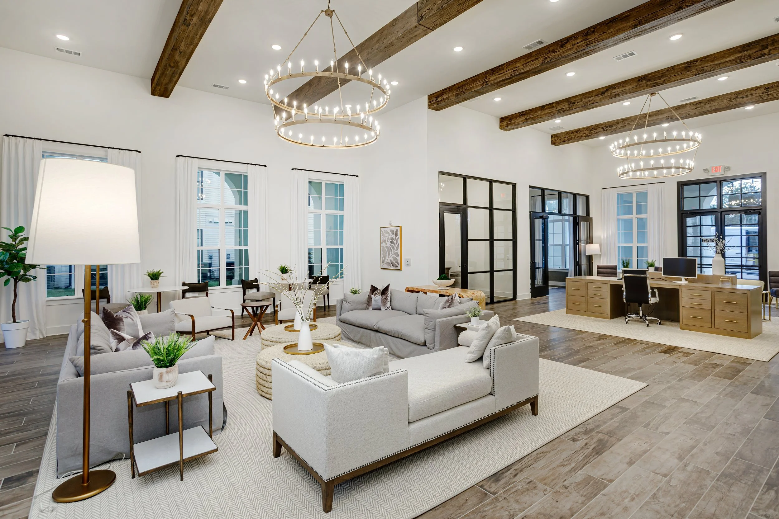 3600 Capitol View Apartments | Austin, TX