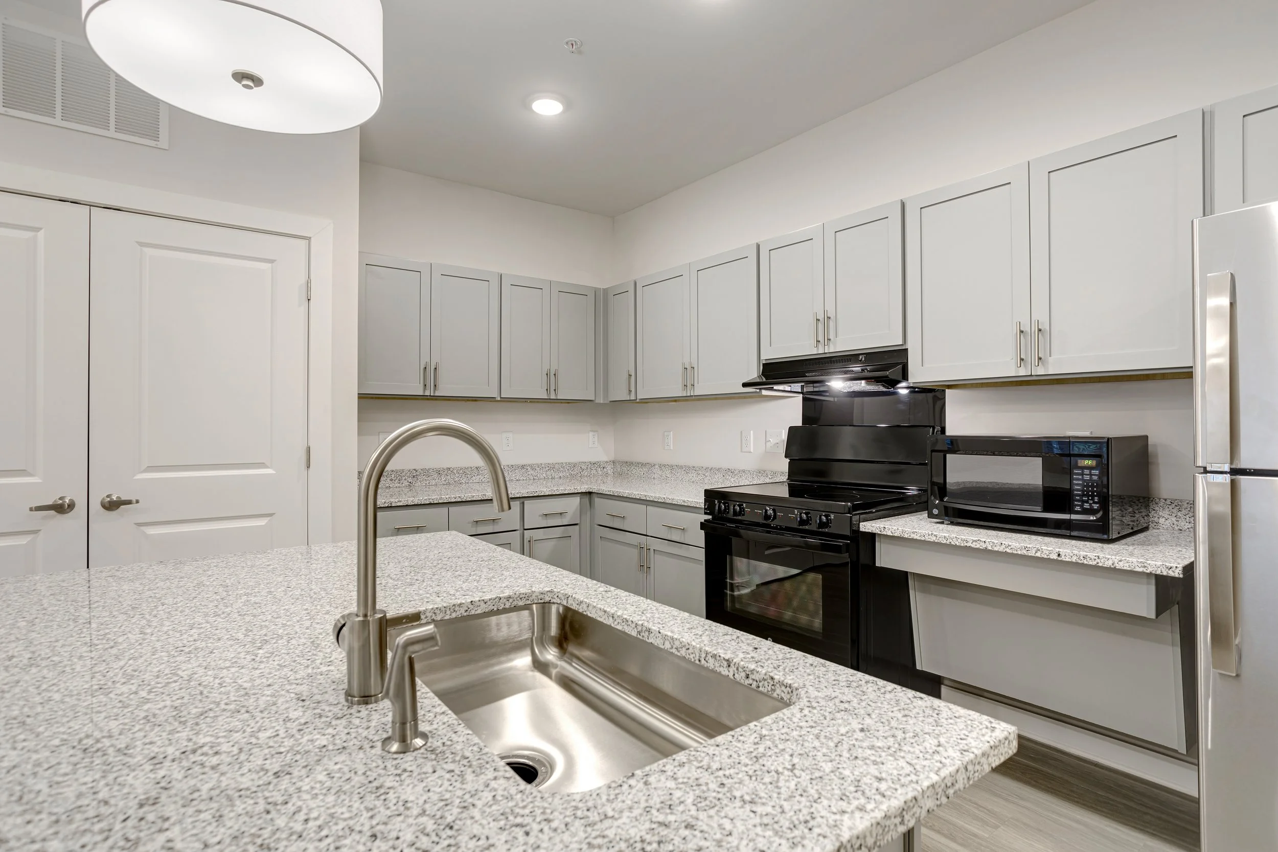 Gallery + Virtual Tours — 3600 Capitol View Apartments | Austin, TX