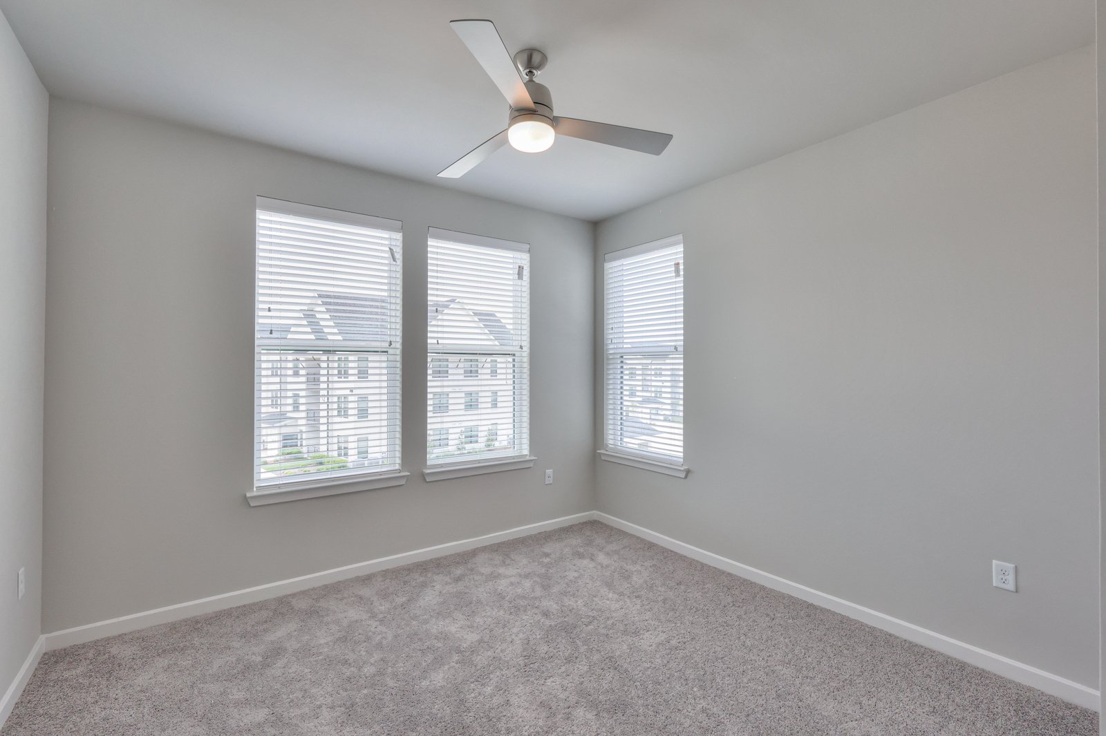 Gallery + Virtual Tours — 3600 Capitol View Apartments | Austin, TX