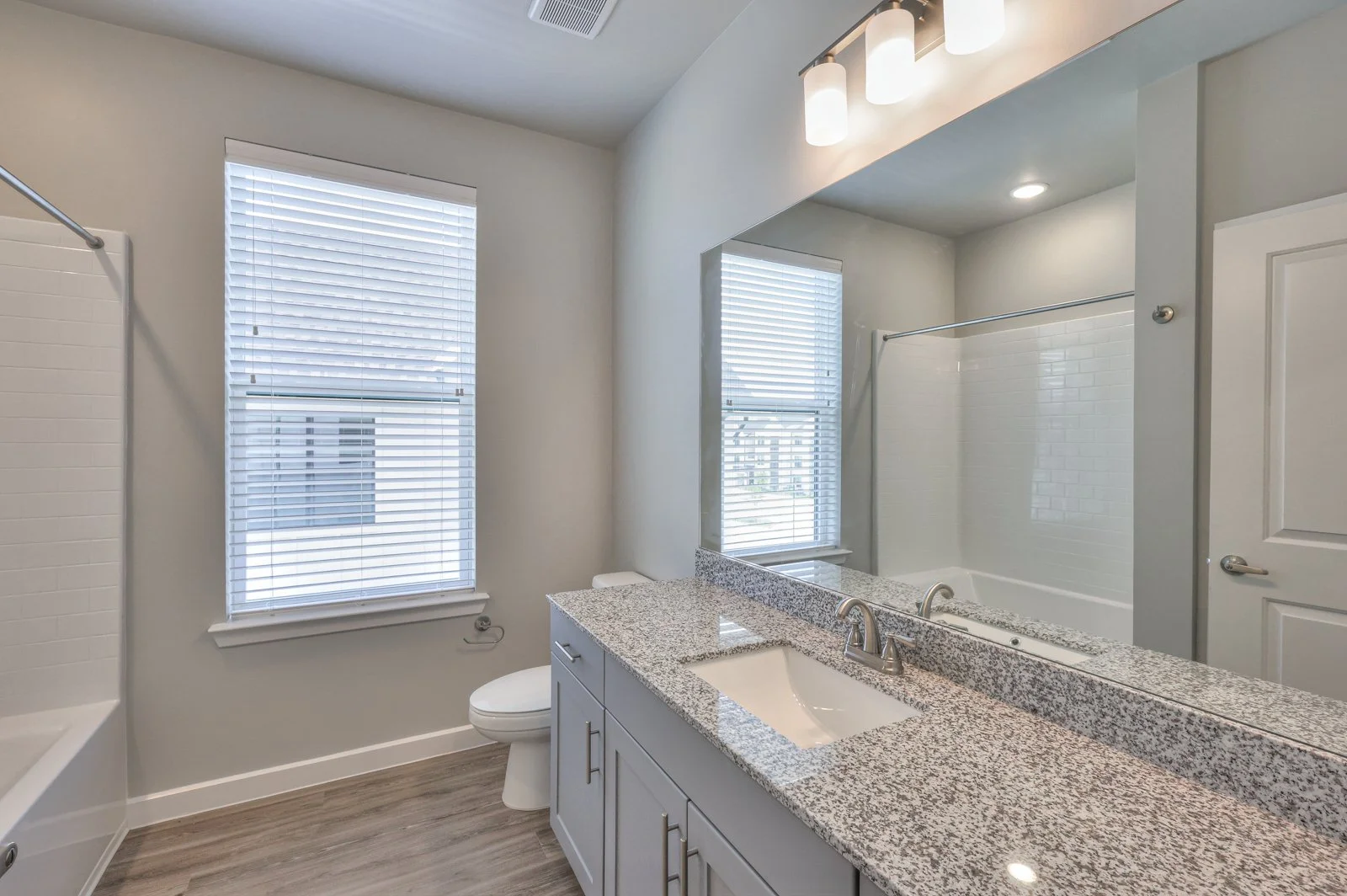 Gallery + Virtual Tours — 3600 Capitol View Apartments | Austin, TX