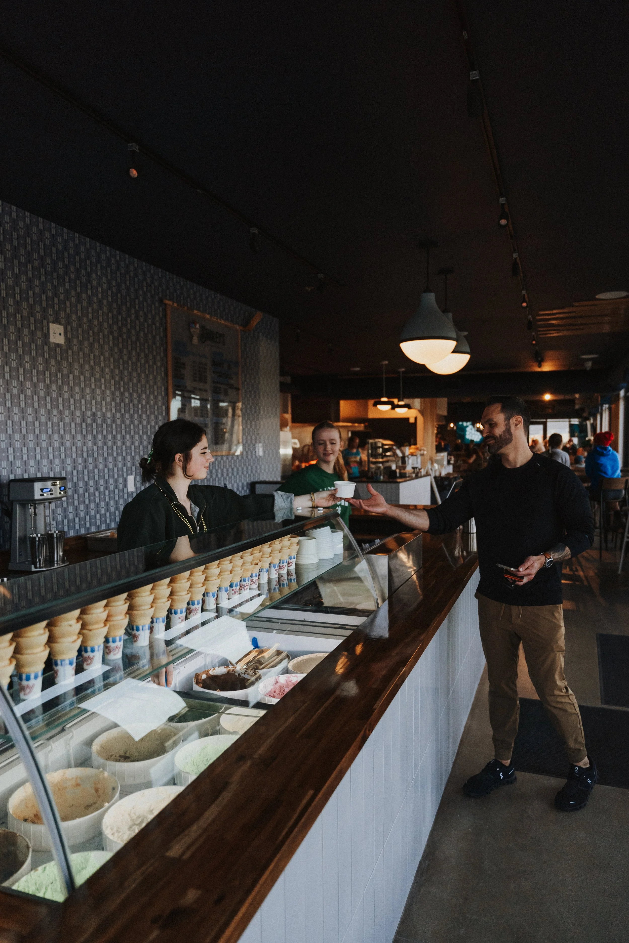 Ice Haus Eatery, Restaurant, Coffee Shop & Bar