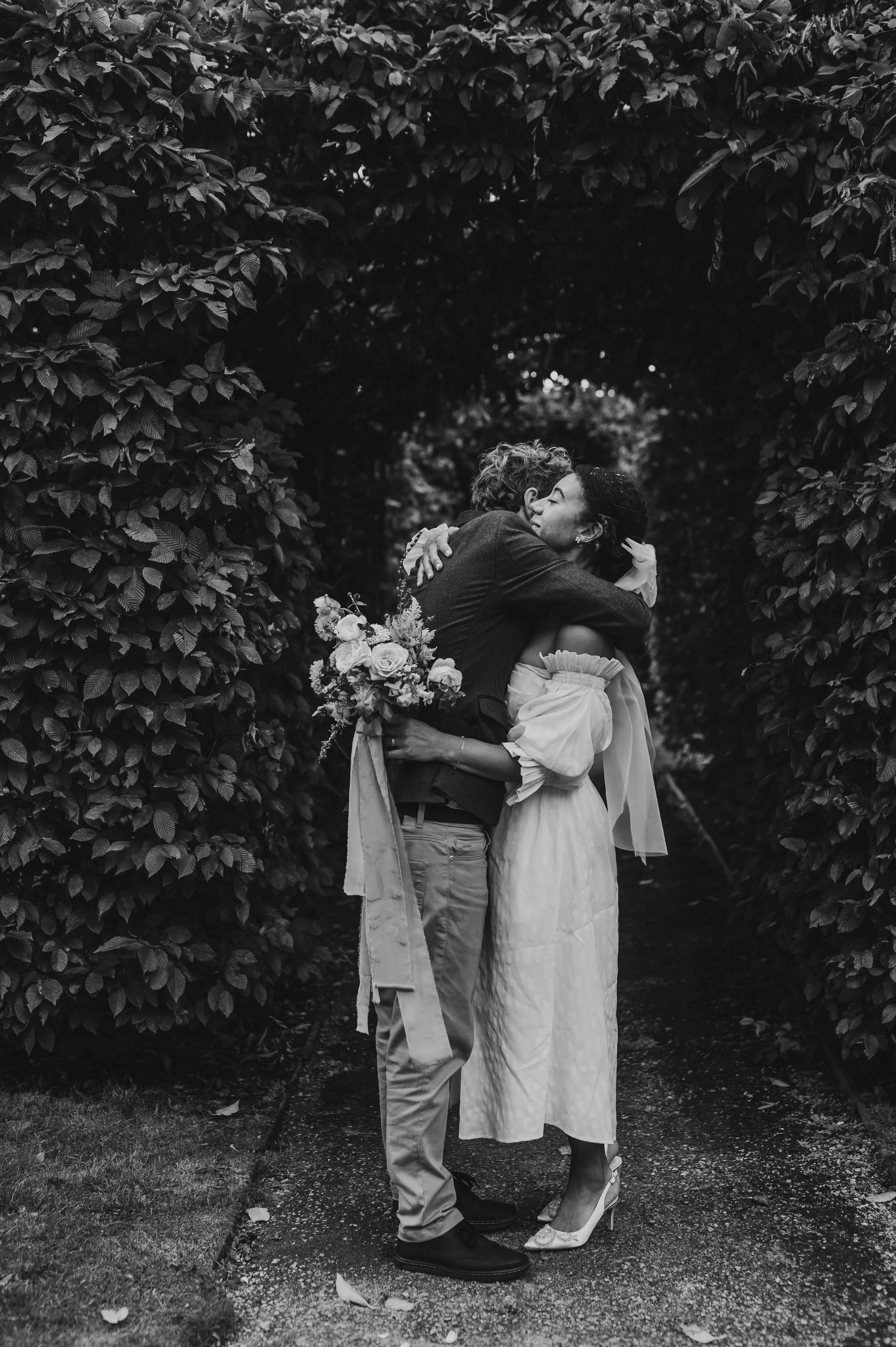 Olivia Michaela Flowers | Wedding Florist Surrey Kent Sussex