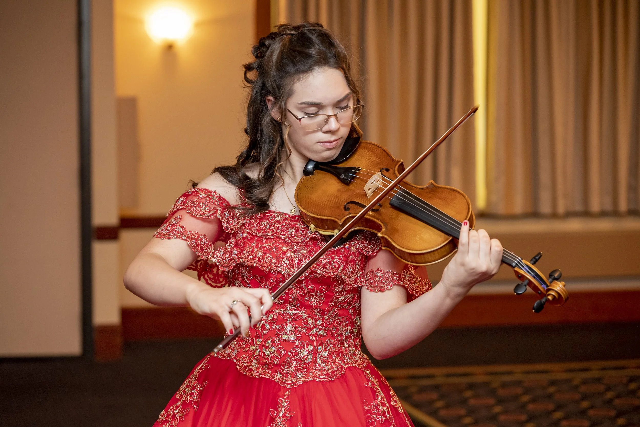 About — Kerri Elizabeth - Violin