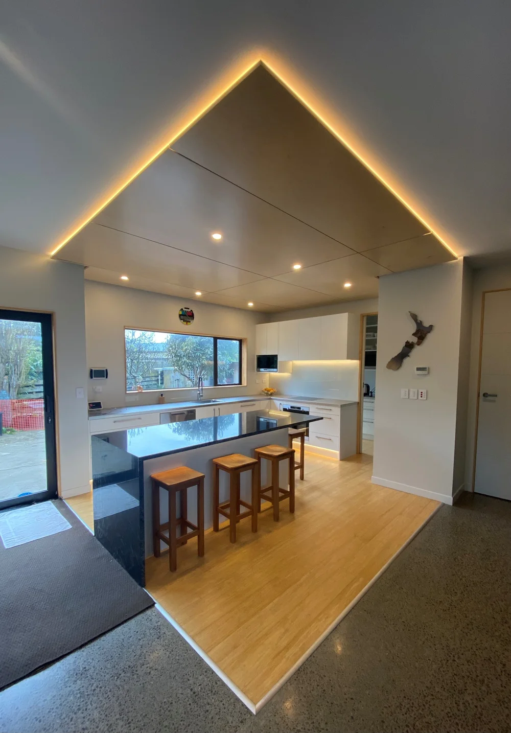 24/7 Emergency Local Residential Electrician, Appliance, Washing ...