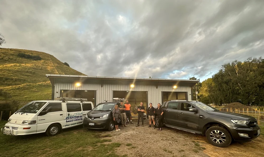 24/7 Emergency Local Residential Electrician, Appliance, Washing ...