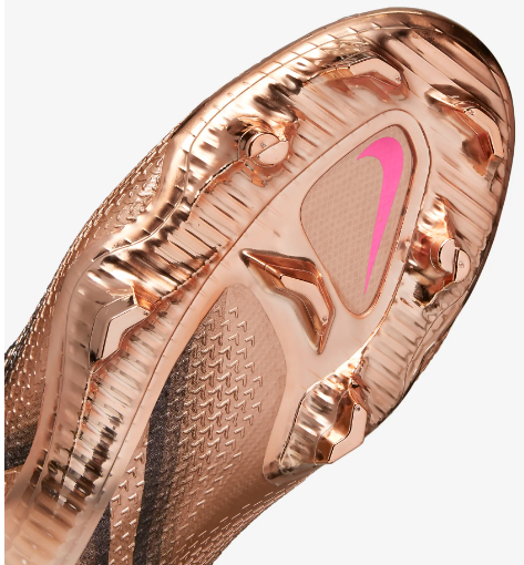Boot Review: Nike Phantom GT2 Elite — SoccerTAKE
