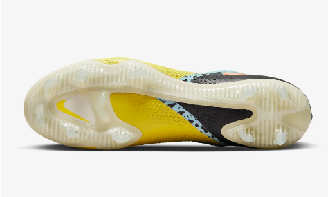 Boot Review: Nike Phantom GT2 Elite — SoccerTAKE
