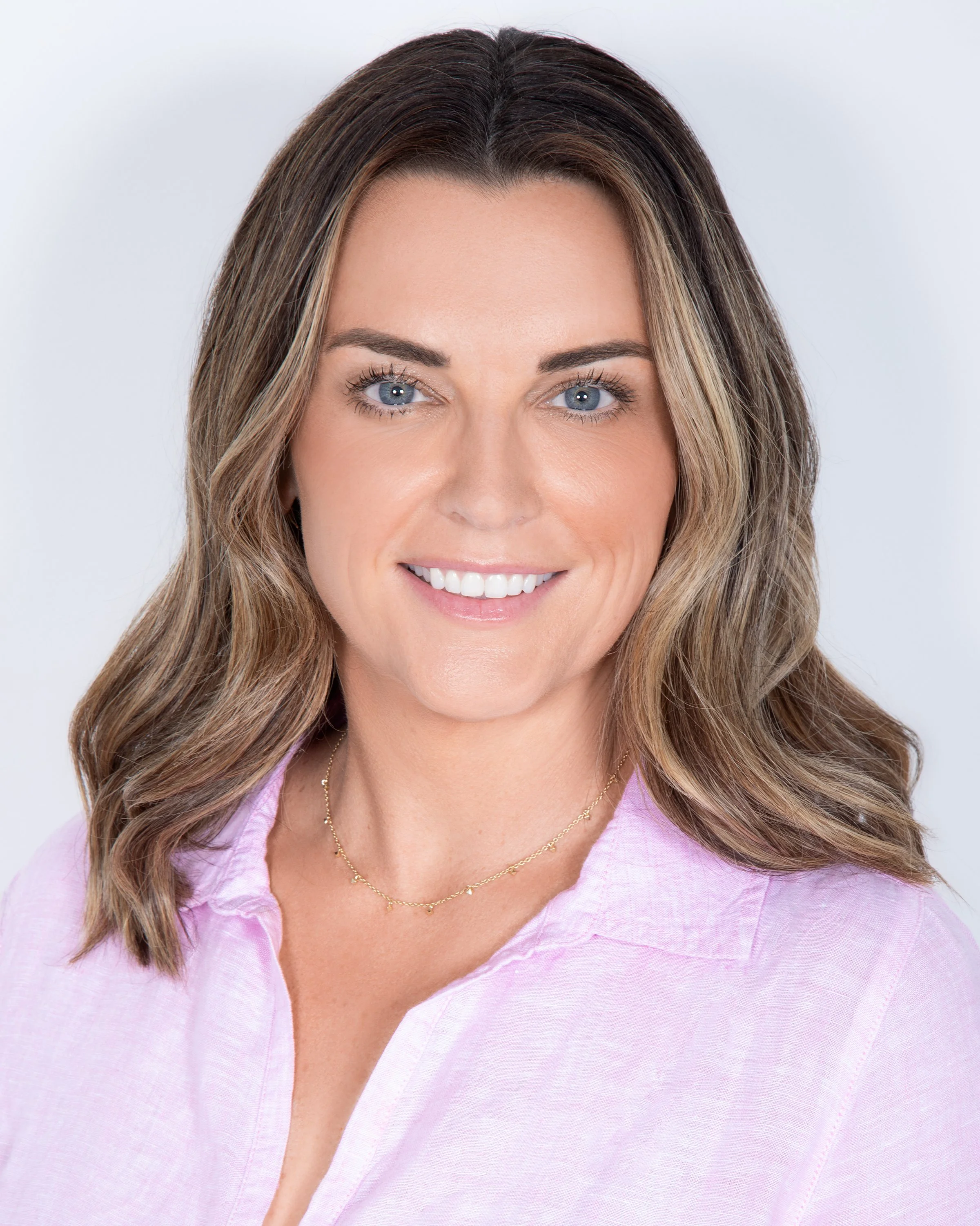 Meet The Team | Dr. Huettner Plastic Surgery Clinics