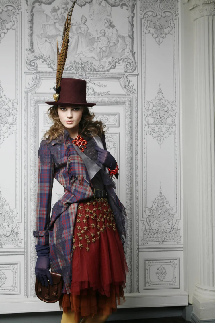 Sandra Murray MBE Bespoke Artist Couturier