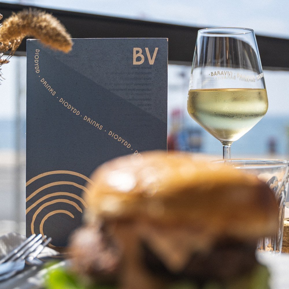 Essnce Haus: Lifestyle Brand and Packaging Design