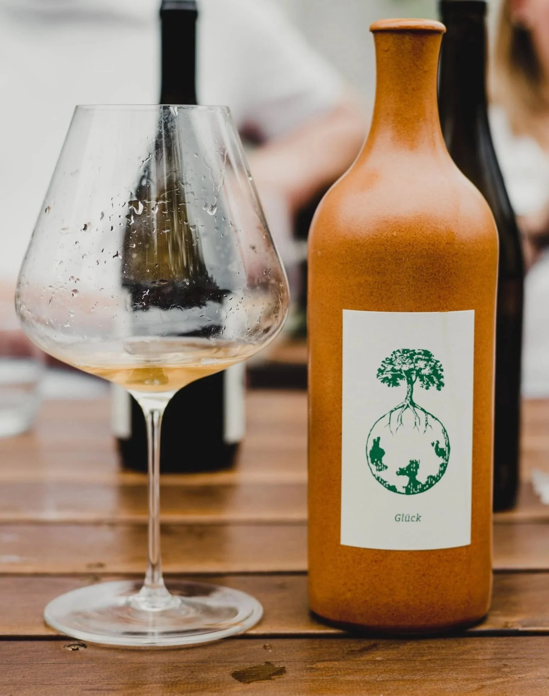 How is Orange Wine Made? | LITTLEWINE | The knowledge platform