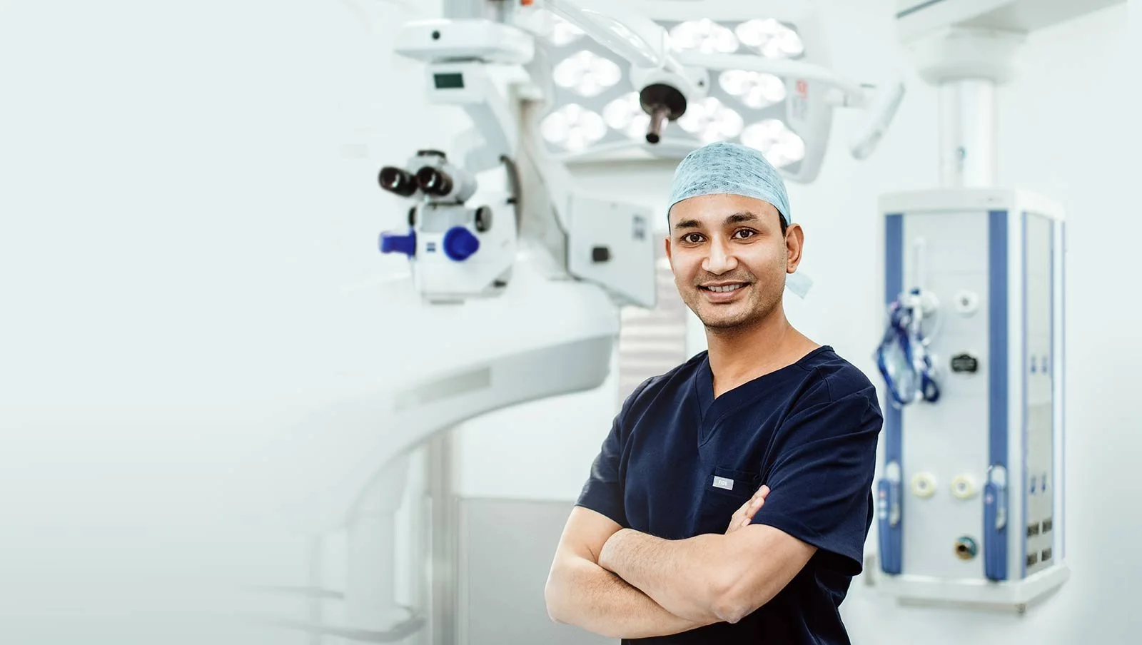 Dublin Eye Surgeon - Pavi Agrawal