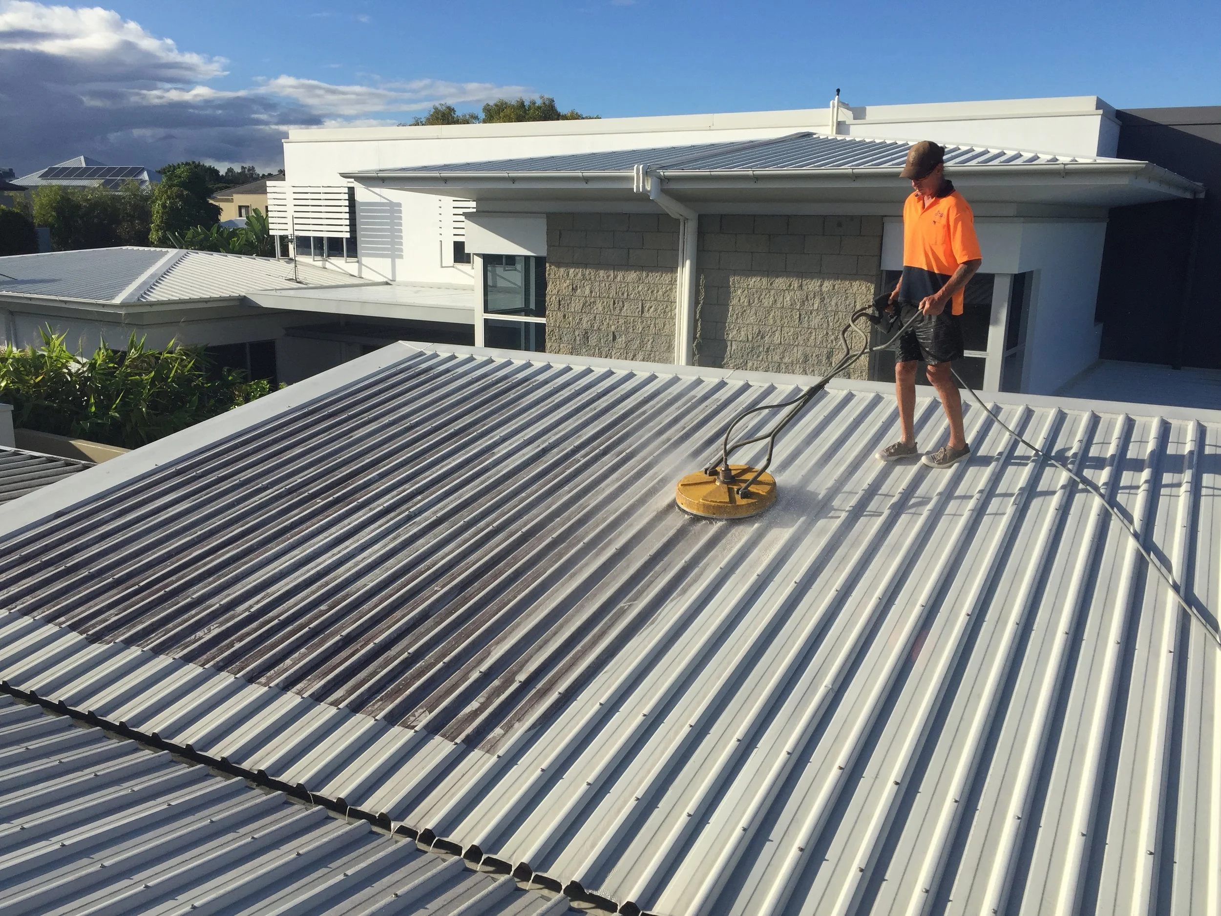 Roof Cleaning & Washing Service Gold Coast | Commercial Cleaners ...