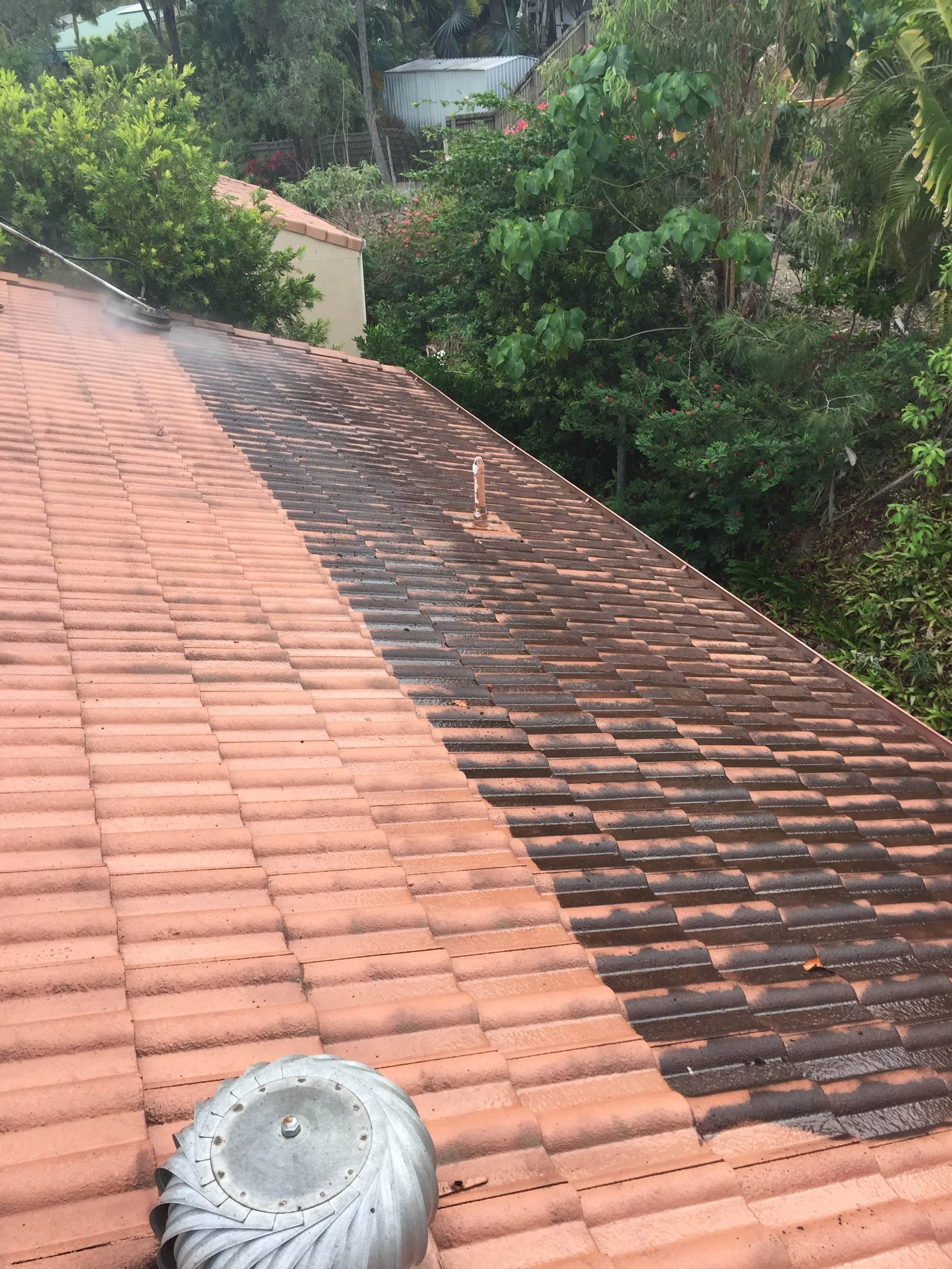 Roof Cleaning & Washing Service Gold Coast | Commercial Cleaners ...
