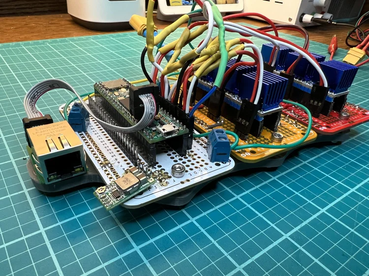 Rubik's Cube Solving Robot — Aaed Musa