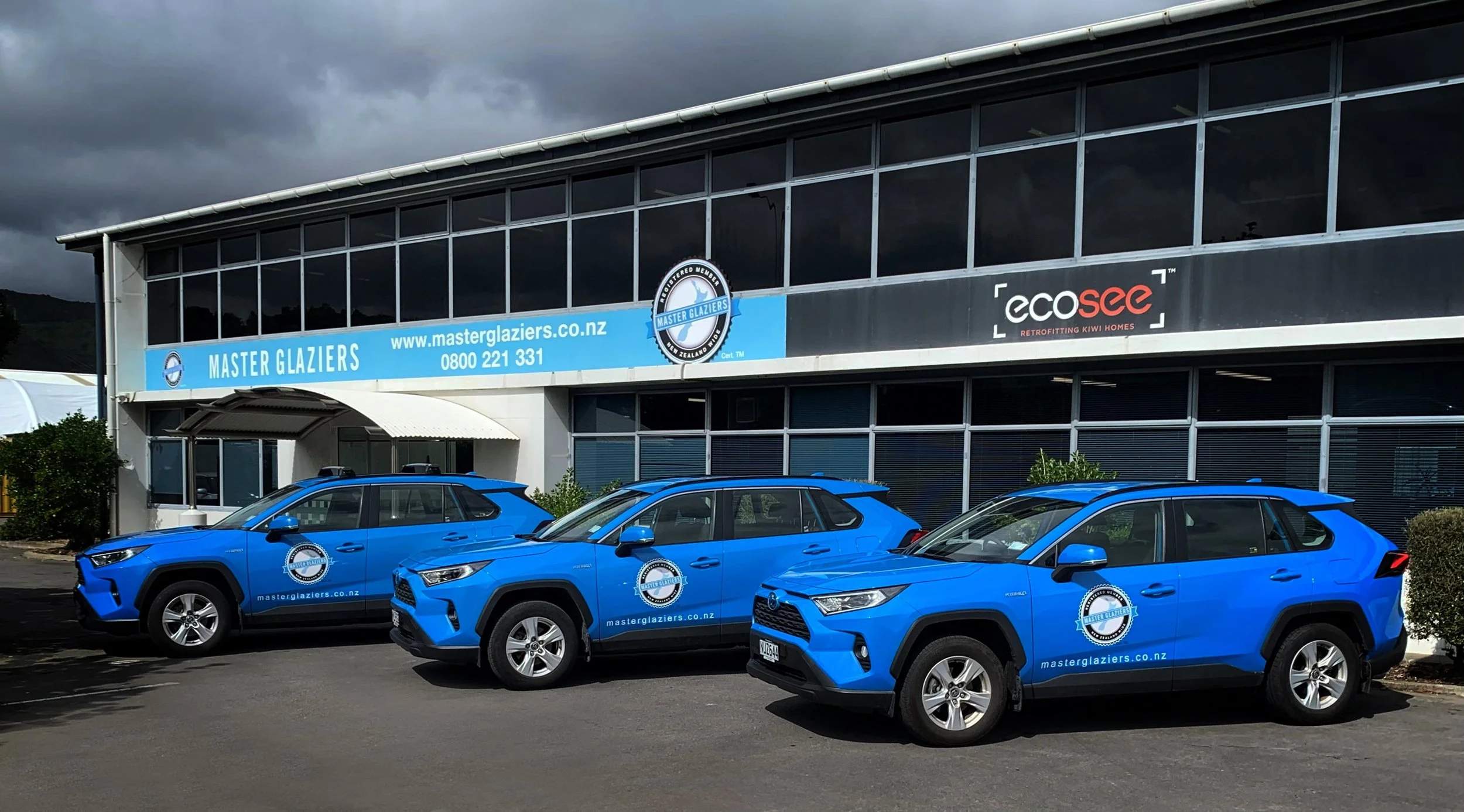 Master Glaziers - About Us — Master Glaziers - Glass Repairs ...