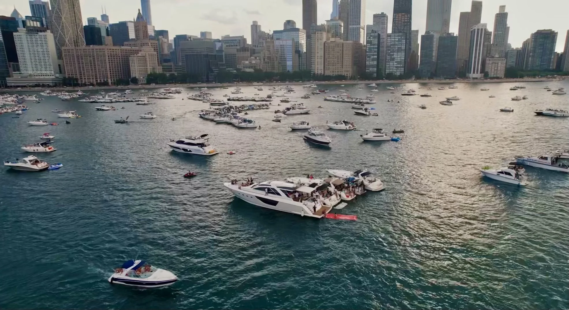 Boat Rental Chicago | Lakeview Charters Chicago