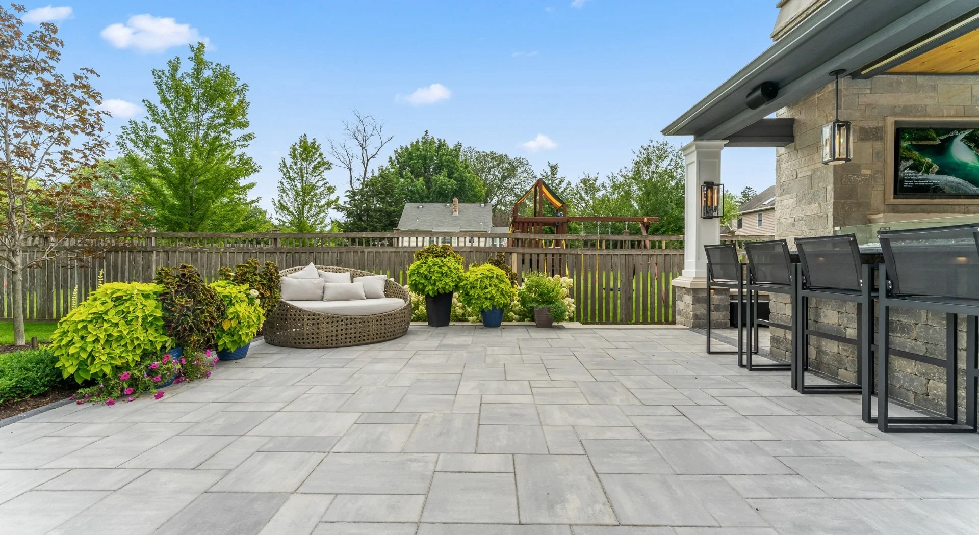 Commerce Charter Twp, MI Landscape Design, Paver Patio, Retaining Wall ...