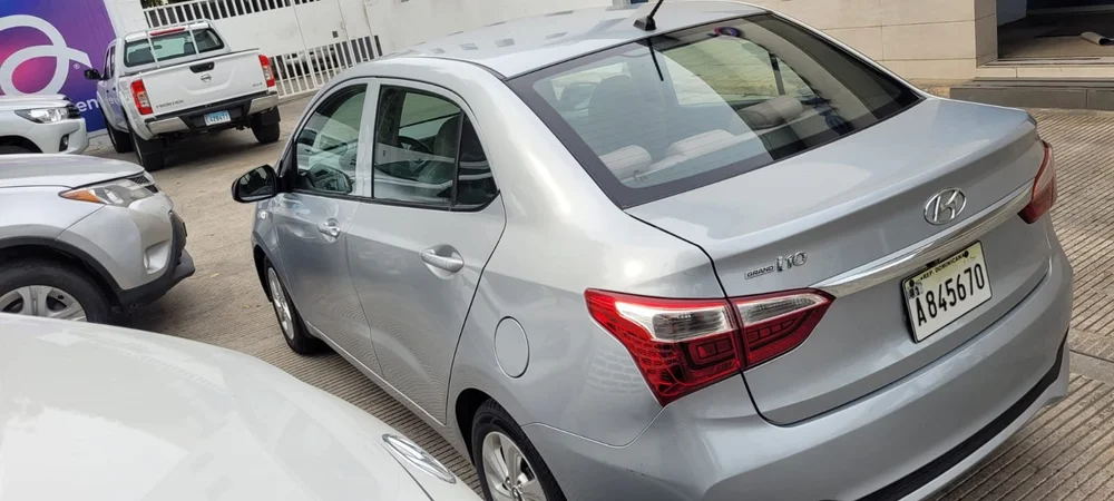 Discover Amerirent's Extensive Car Rental Fleet and Services — Amerirent