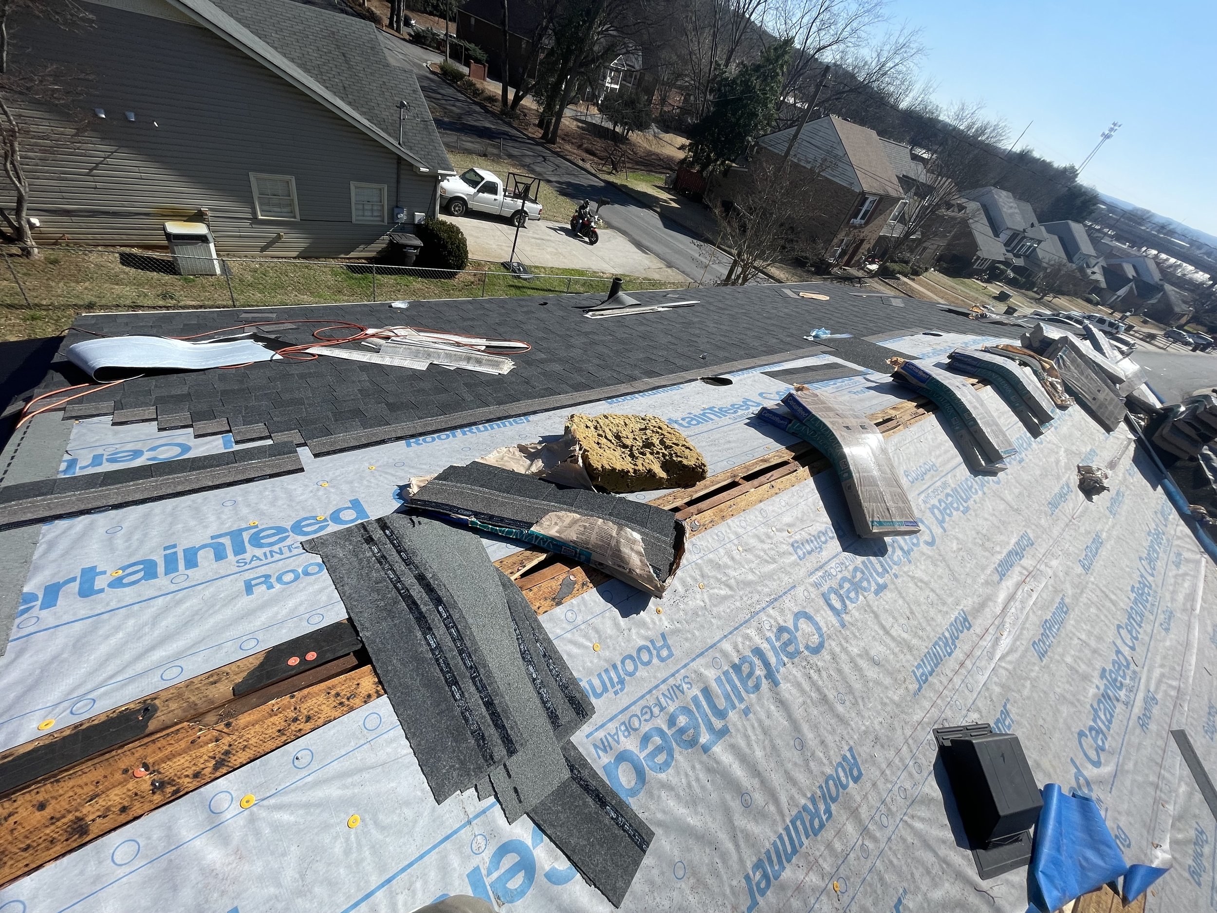 DIM Roofing & Construction