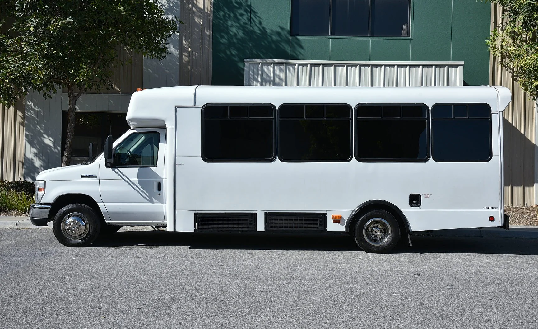 Gallery 3 — Seattle Party Bus Shuttles Sprinter Limo Motorcoach