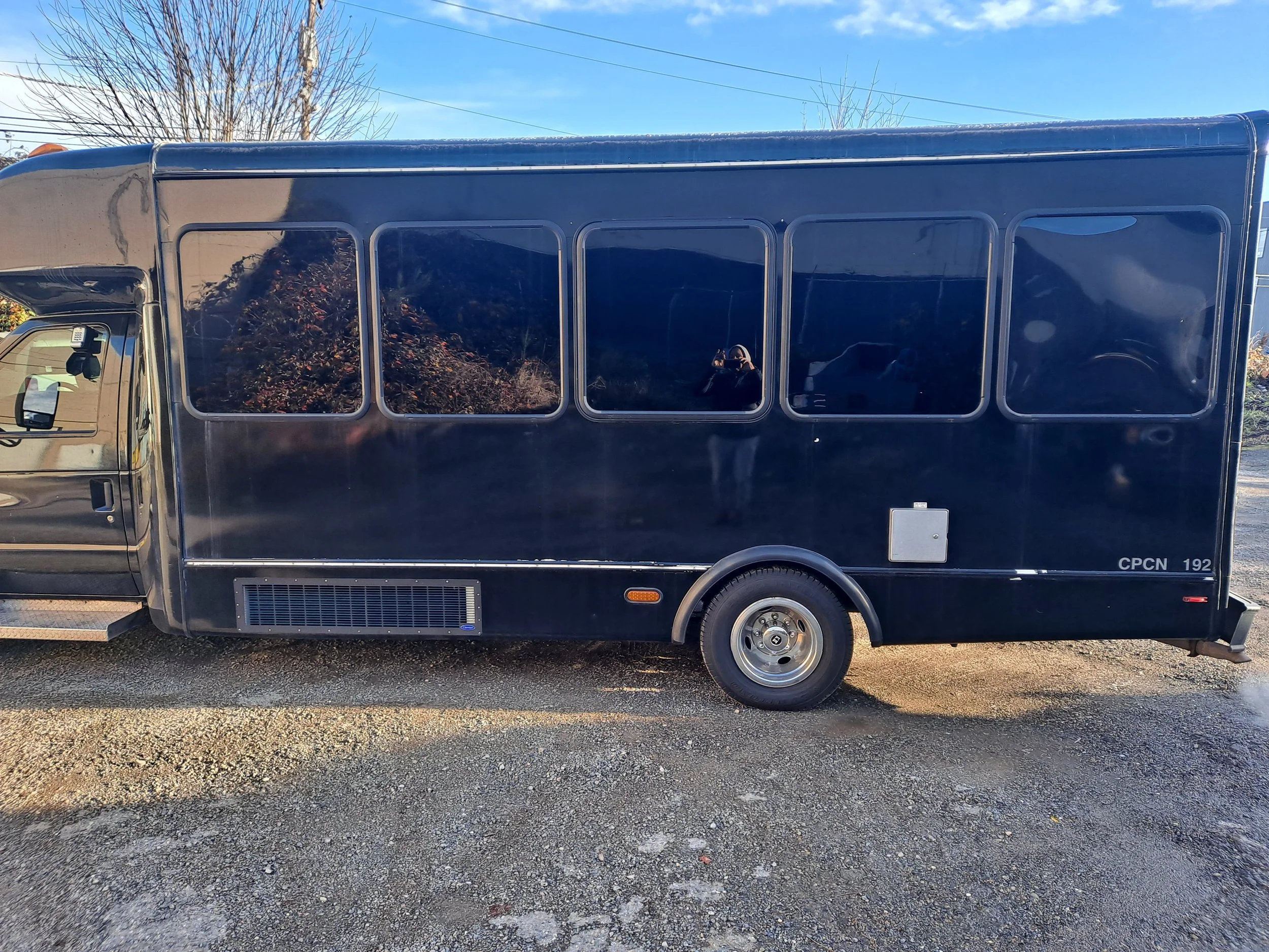 Gallery 3 — Seattle Party Bus Shuttles Sprinter Limo Motorcoach