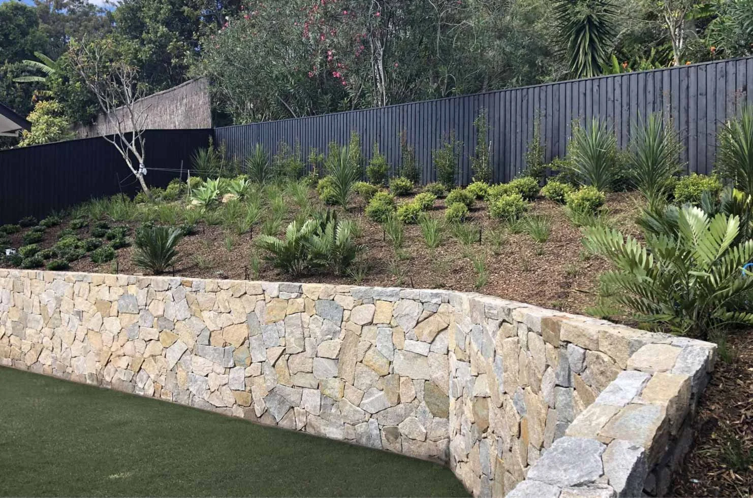 Whale Beach, Northern Beaches — Brick and Stone