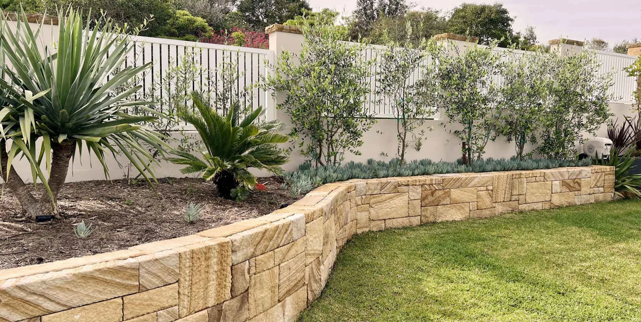 Concrete Retaining Walls | Sandstone Retaining Walls Sydney