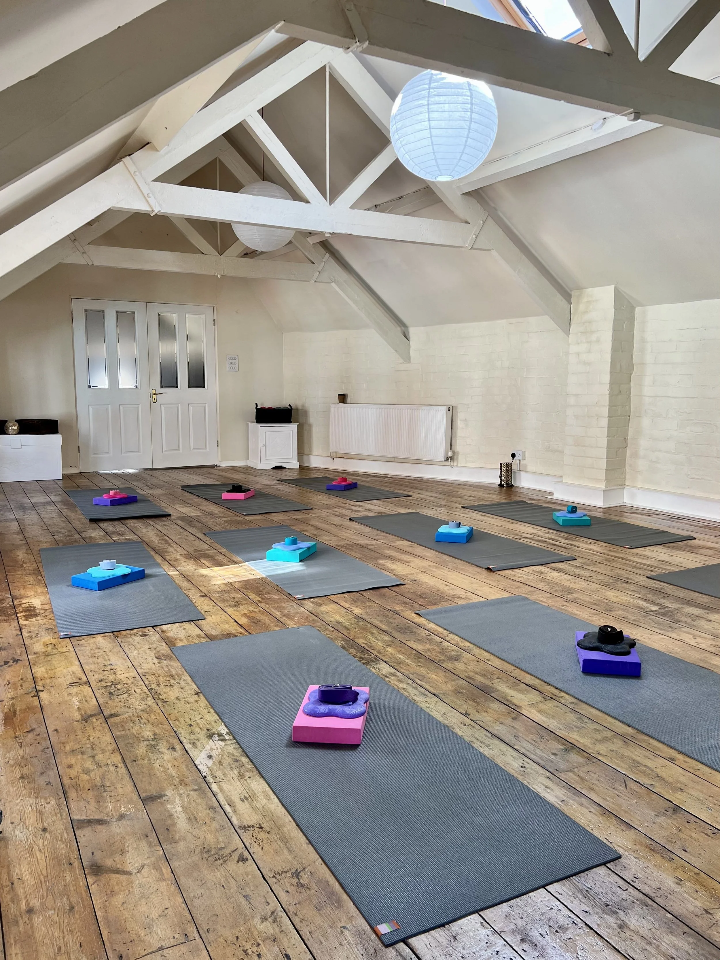 Yoga with Yasmin - Swindon Yoga Classes