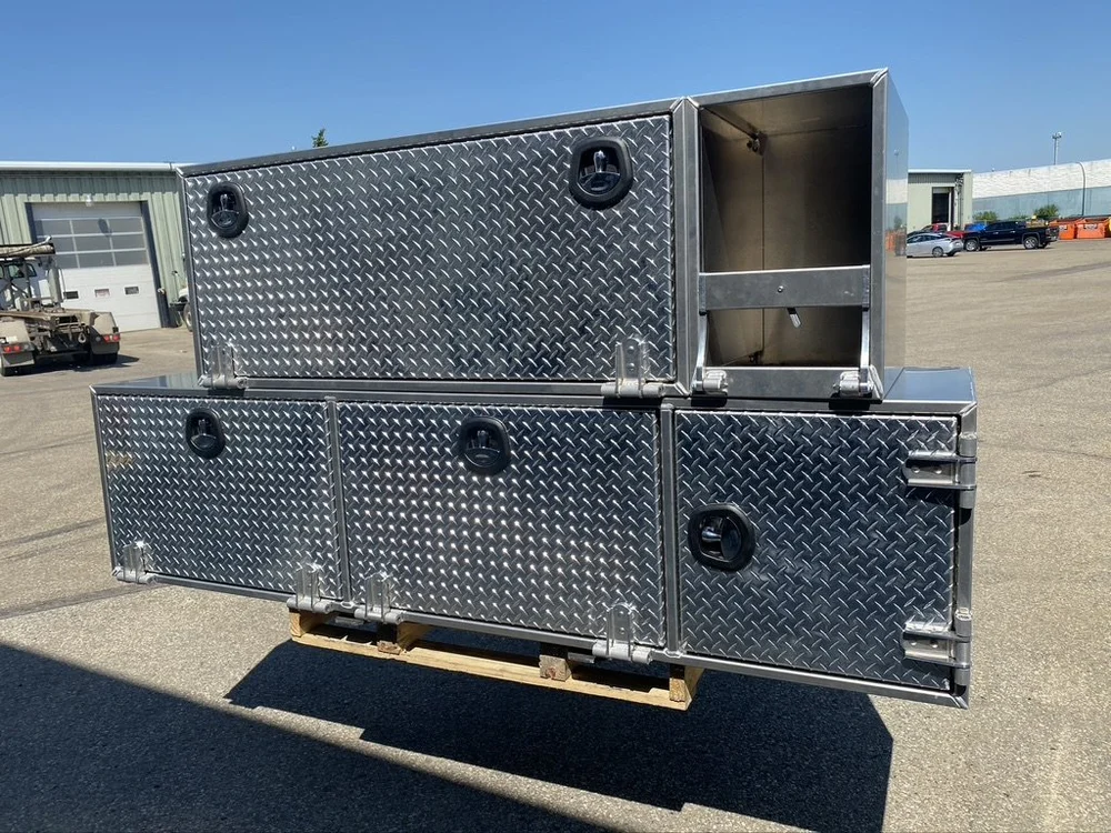 BOXES & FUEL TRANSFER TANKS — DSW Manufacturing