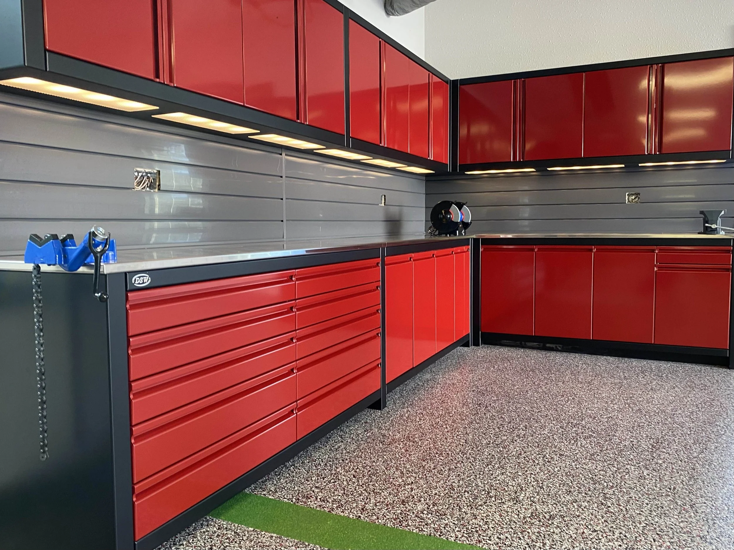 DSW Manufacturing